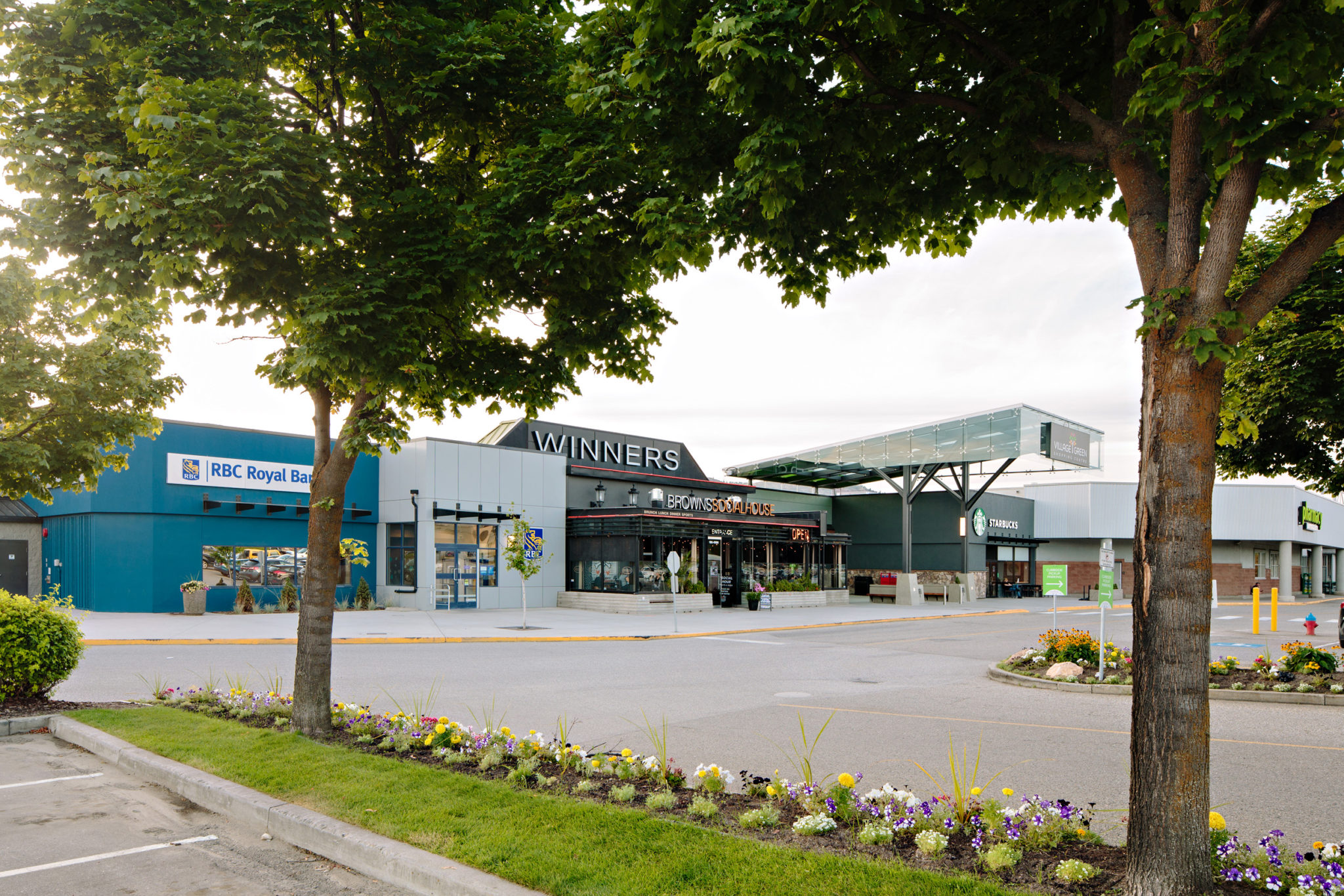 Building Gallery - Village Green Shopping Centre